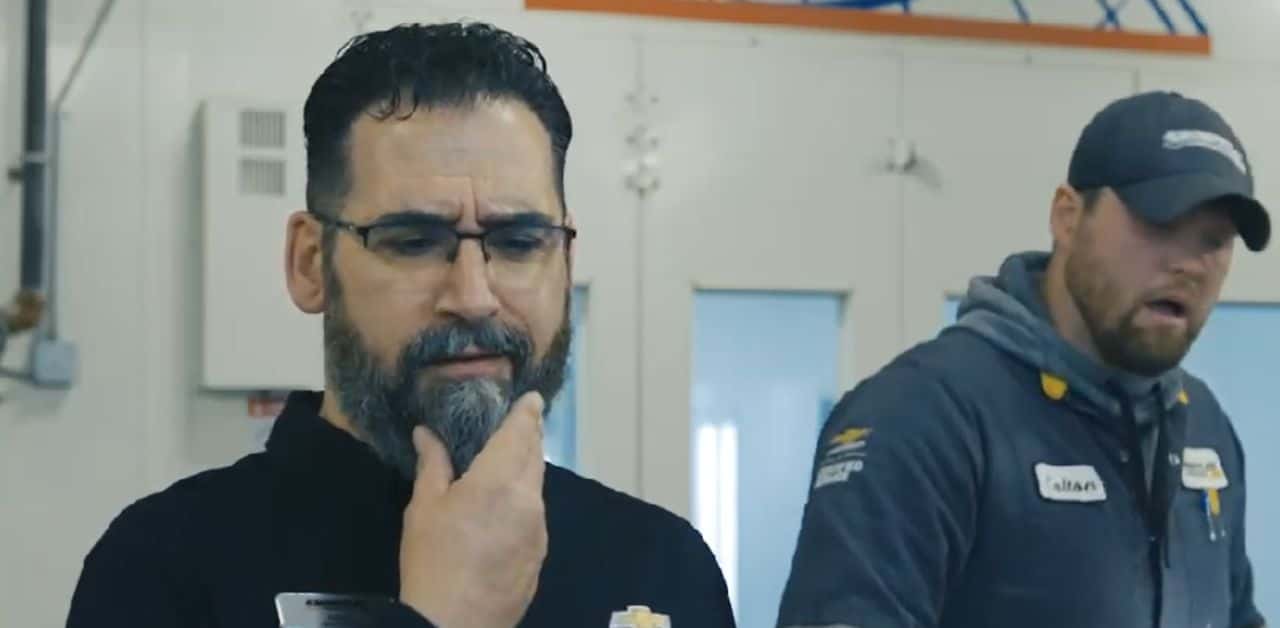 Body Shop Manager Has Fun With Paint Color Matching Joke