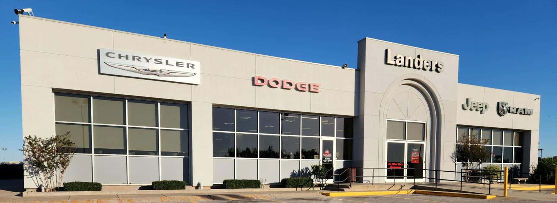 Landers Chrysler Dodge Jeep Ram of Norman | Luther Automotive